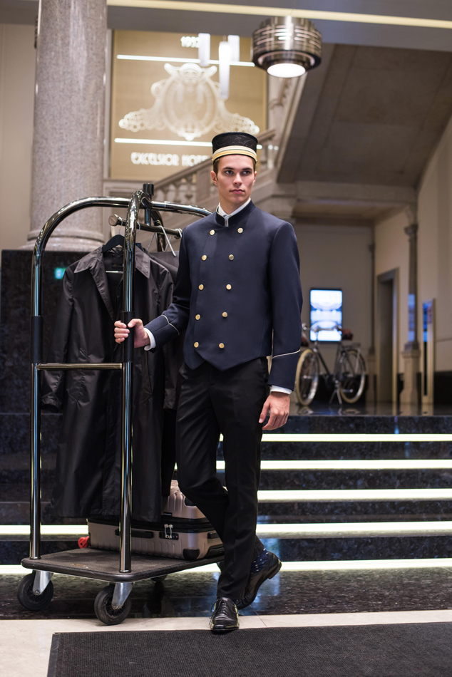 Uniformen für Bellboy - Maurel